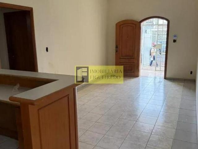 Casa para venda e aluguel em Centro de 300.00m² com 1 Quarto