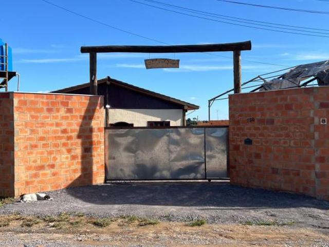 Casa para venda e aluguel em Cercado de 230.00m² com 5 Quartos, 3 Suites e 8 Garagens