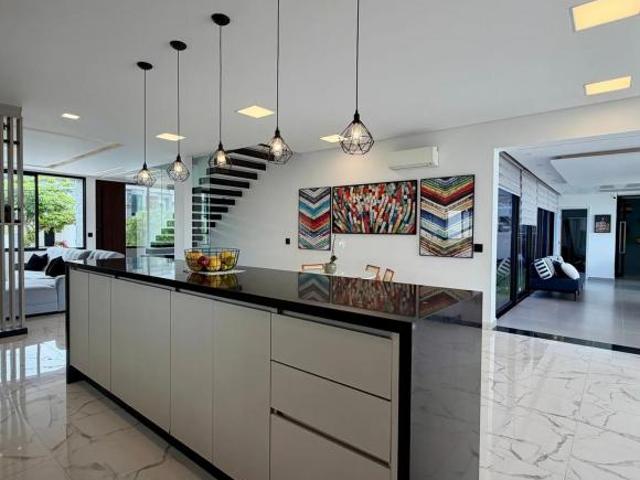 Casa para venda e aluguel em Cidade Parquelandia de 493.44m² com 3 Quartos, 3 Suites e 13 Garagens