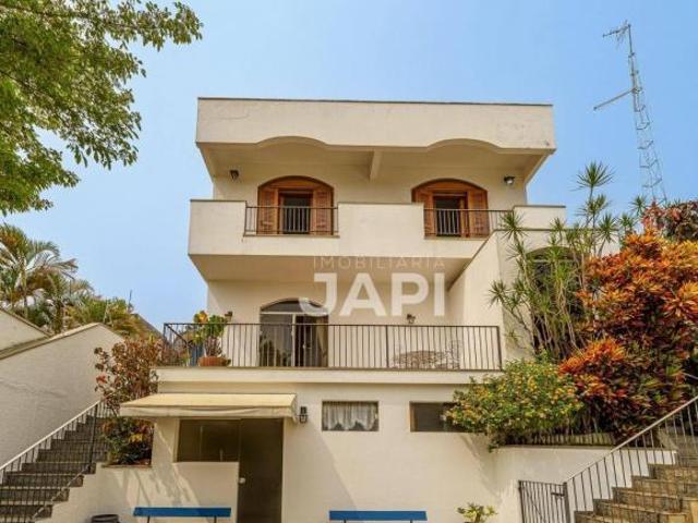 Casa para venda e aluguel em Jardim Ana Maria de 489.00m² com 5 Quartos, 4 Suites e 5 Garagens