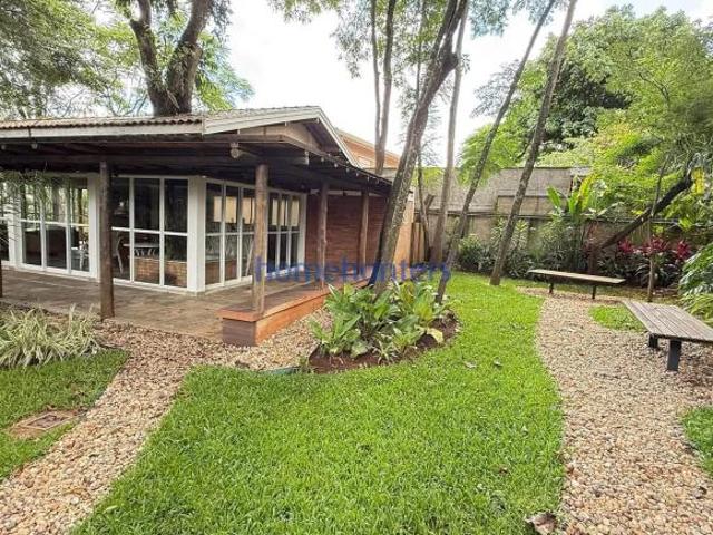 Casa para venda e aluguel em Jardim Das Paineiras de 175.00m² com 3 Quartos, 3 Suites e 5 Garagens