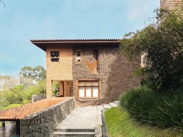 Casa para venda e aluguel em Jardim Do Golf I de 623.42m² com 5 Quartos, 4 Suites e 5 Garagens