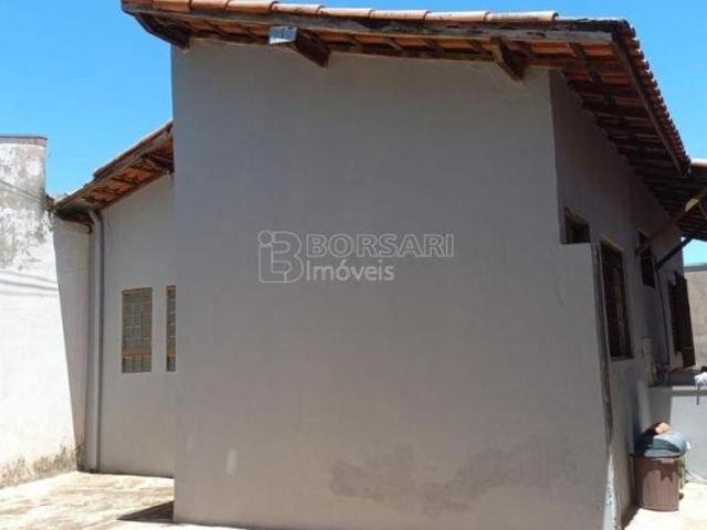 Casa para venda e aluguel em Jardim Dumont de 57.00m² com 2 Quartos e 2 Garagens