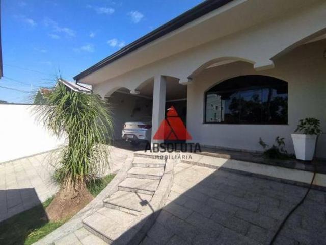 Casa para venda e aluguel em Jardim Ipiranga de 176.00m² com 3 Quartos, 1 Suite e 4 Garagens