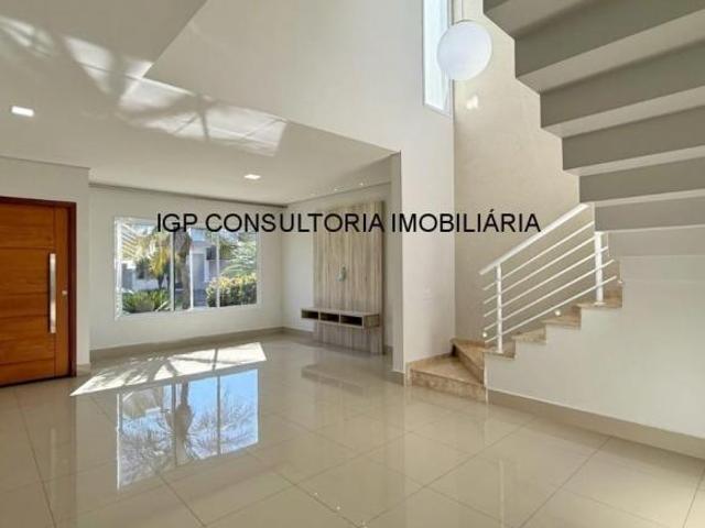 Casa para venda e aluguel em Jardim Residencial Dona Lucilla de 256.20m² com 4 Quartos, 4 Suites e 4