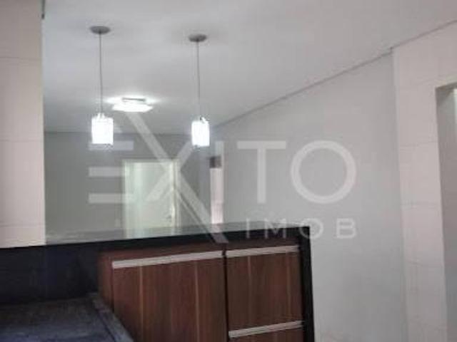 Casa para venda e aluguel em Jordanésia jordanésia de 184.00m² com 3 Quartos e 2 Garagens
