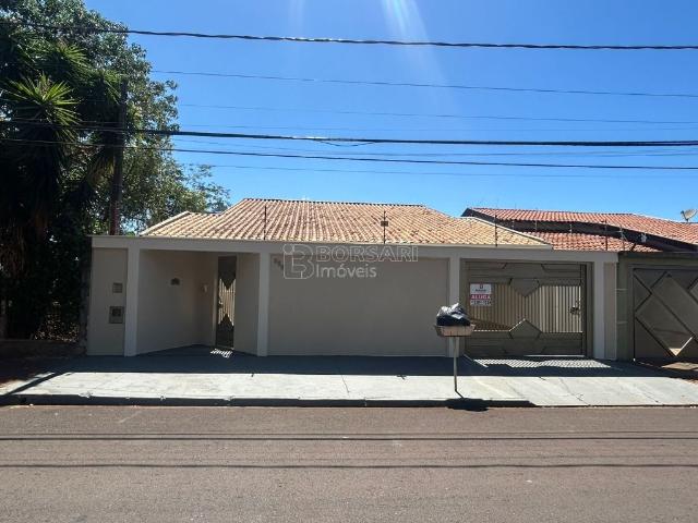 Casa para venda em Parque Laranjeiras em Araraquara São Paulo de 181.00m² com 3 Quartos, 1 Suíte e 2 Garagens