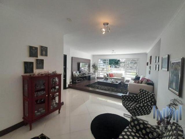 Casa para venda e aluguel em Planalto Paulista de 198.00m² com 3 Quartos, 3 Suites e 4 Garagens
