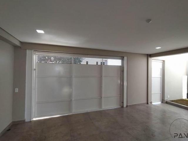 Casa para venda e aluguel em Residencial Ouro Verde de 180.00m² com 3 Quartos, 1 Suite e 2 Garagens