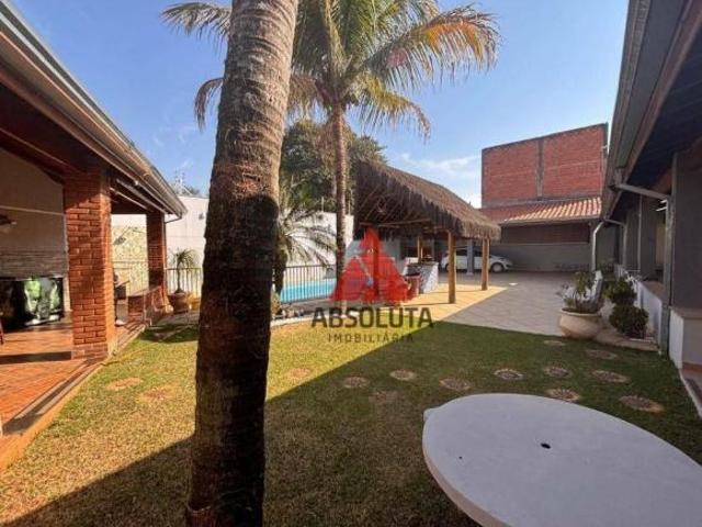 Casa para venda e aluguel em Residencial Parque Rochele Ii de 258.00m² com 4 Quartos, 1 Suite e 5 Ga