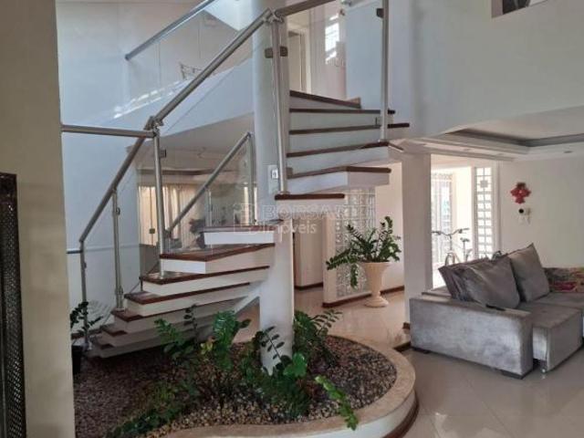 Casa para venda e aluguel em Vila Harmonia de 312.00m² com 5 Quartos, 2 Suites e 2 Garagens