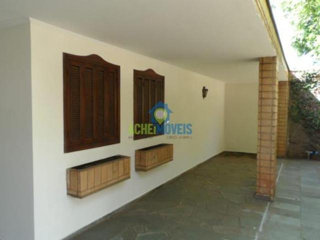 Casa para venda e aluguel em Vila Mendonça de 275.00m² com 3 Quartos, 1 Suite e 4 Garagens