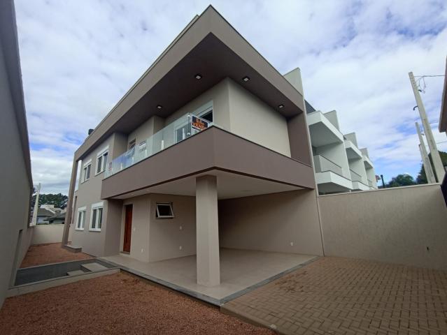 Casa para venda e locação com 180m² no bairro Cristo Rei em São Leopoldo RS, fácil acesso ao centro