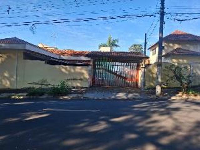 Casa para venda e locação com 3 quartos no Residencial Samambaia, São Carlos São Carlos imóveis
