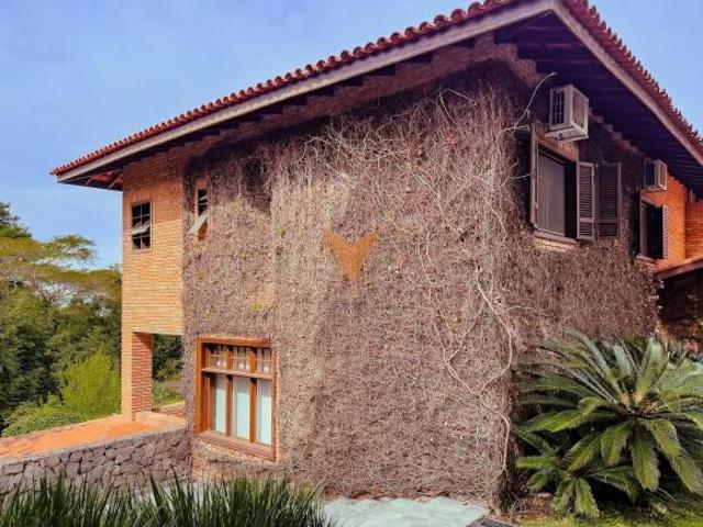 Casa para venda e locação, Condomínio Forest Hills Jandira, SP 5 Quartos, 4 Suítes, 7 Banheiros, 5
