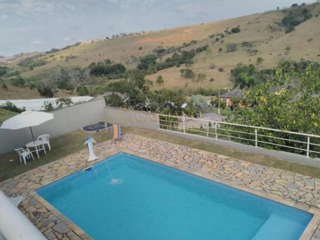 Casa para venda e locação de 380m² | 04 dormitórios, sendo suítes e 04 vagas de garagem | Condomínio