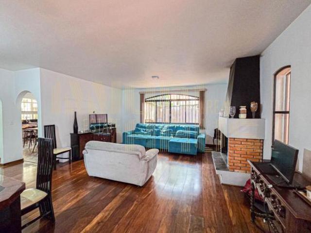 Casa à venda em Interlagos | 3 quartos/ 3 suítes