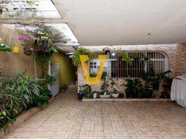 Casa para venda e locação em Jardim São José Zona Norte com 3 quartos, sendo 1 suíte, 128m²