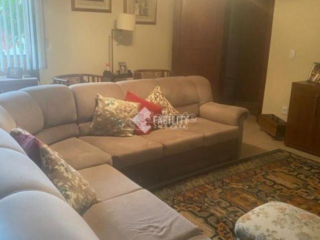 Casa para venda e locação em Sousas, Campinas