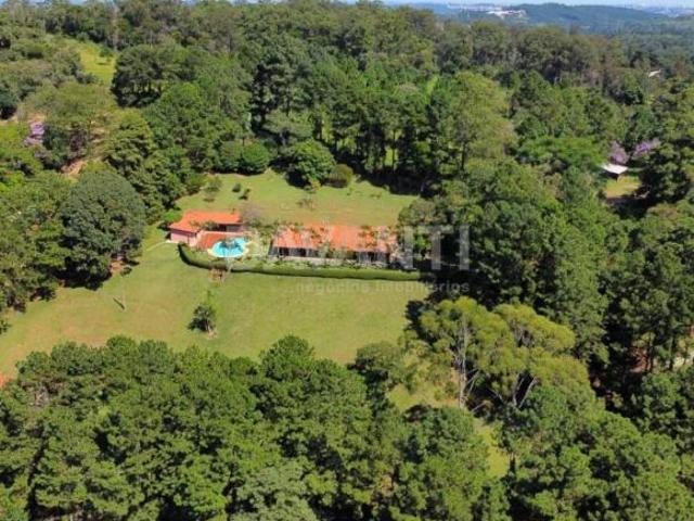 Casa para venda e locação no Condomínio Fazenda Santa Fé em Vinhedo na Davanti I