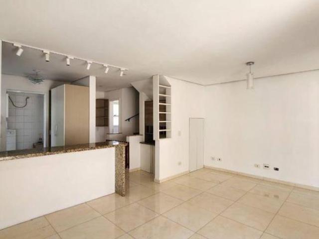 Casa para venda e locação no condomínio Portal da Granja