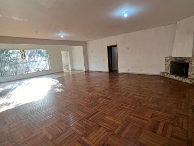 Casa para Venda e Locação no bairro Santo Amaro