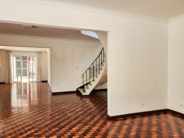 Casa para venda e locação no Jardim Luzitânia | 3 quartos