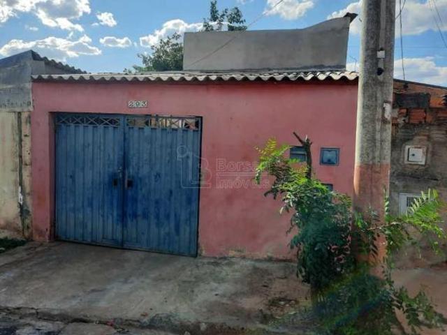 Casa para venda em 1º Distrito Industrial de 113.00m² com 3 Quartos e 1 Garagem