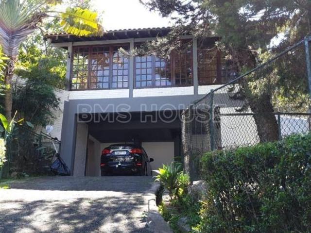 Casa para Venda em Cotia, Granja Viana II, 4 dormitórios, 2 suítes, 4 banheiros, 2 vagas