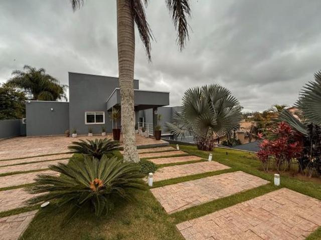 Casa para Venda em Cotia, Granja Viana II, 4 dormitórios, 4 suítes, 8 banheiros, 10 vagas