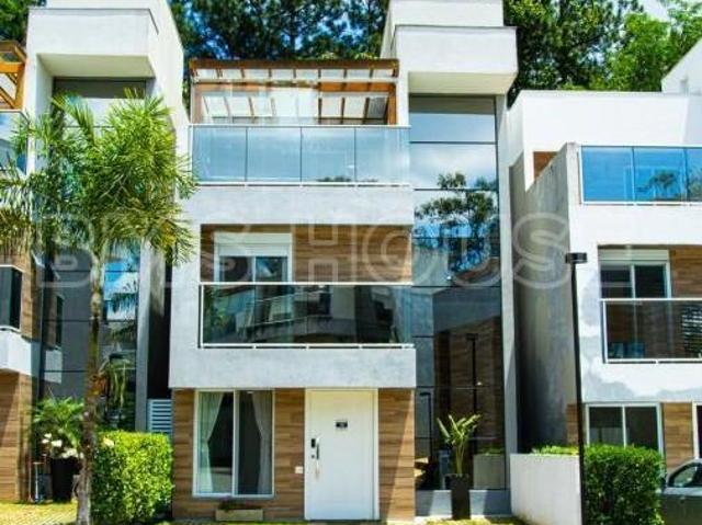 Casa para Venda em Cotia, Granja Viana, 3 dormitórios, 3 suítes, 4 banheiros, 2 vagas