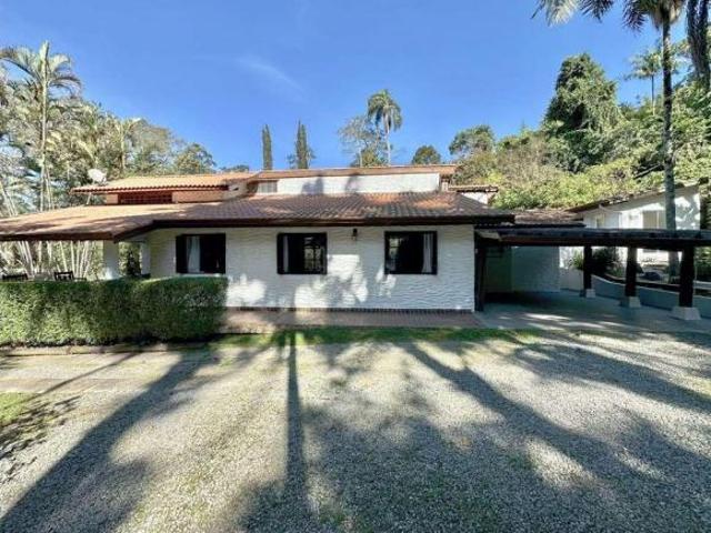 Casa para Venda em Cotia, Granja Viana, 3 dormitórios, 1 suíte, 4 banheiros, 8 vagas