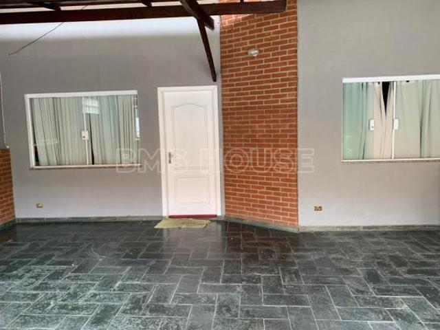 Casa para Venda em Cotia, Granja Viana, 3 dormitórios, 2 banheiros, 2 vagas