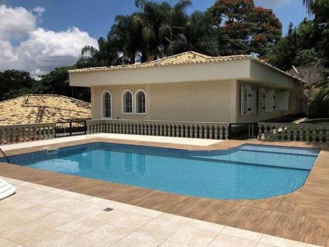 Casa para Venda em Cotia, Granja Viana, 4 dormitórios, 2 suítes, 6 banheiros, 13 vagas
