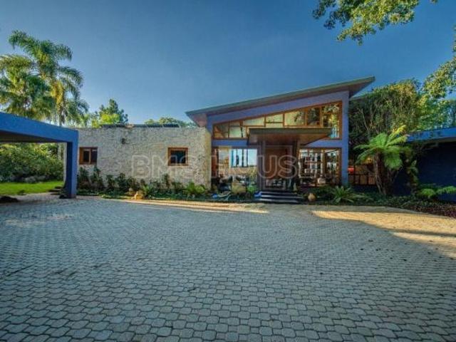Casa para Venda em Cotia, Granja Viana, 4 dormitórios, 4 suítes, 7 banheiros, 4 vagas