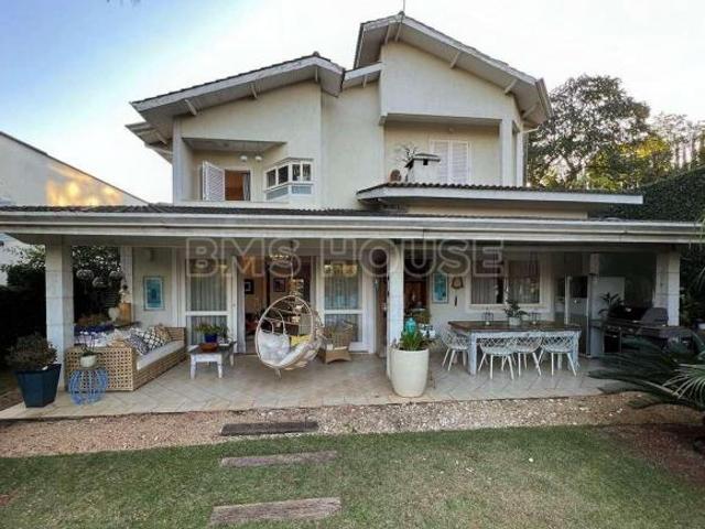 Casa para Venda em Cotia, Granja Viana, 4 dormitórios, 4 suítes, 5 banheiros, 5 vagas
