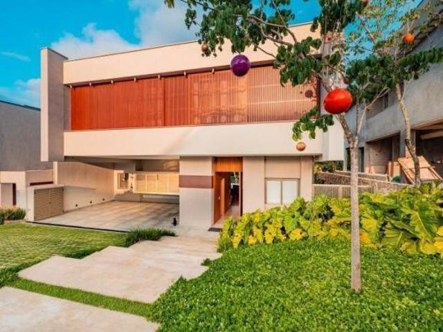 Casa para Venda em Cotia, Granja Viana, 4 dormitórios, 4 suítes, 5 banheiros, 6 vagas