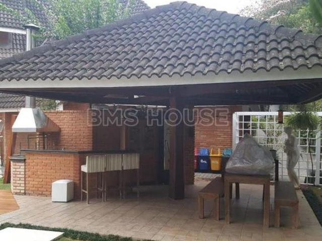 Casa para Venda em Cotia, Granja Viana, 4 dormitórios, 4 suítes, 6 banheiros, 6 vagas