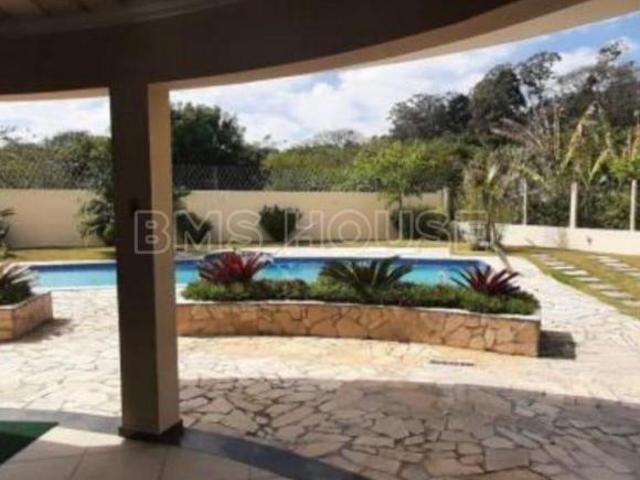 Casa para Venda em Cotia, Granja Viana, 5 dormitórios, 3 suítes, 5 banheiros, 4 vagas