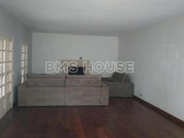 Casa para Venda em Cotia, Granja Viana, 5 dormitórios, 2 suítes, 5 banheiros, 10 vagas