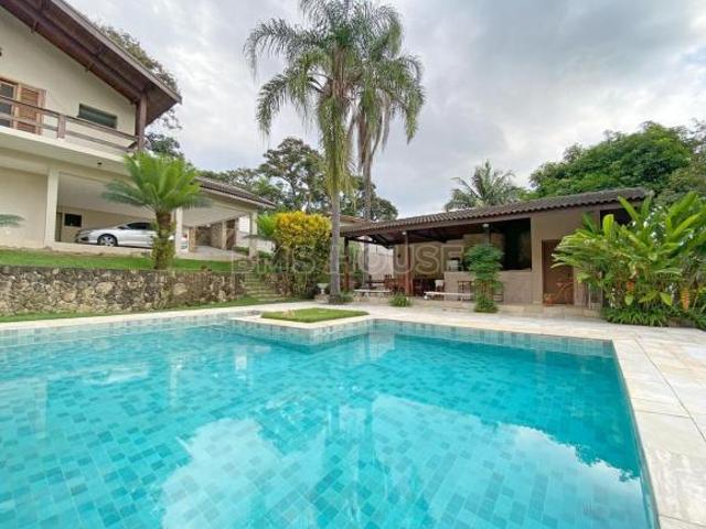 Casa para Venda em Cotia, Granja Viana, 5 dormitórios, 5 suítes, 6 banheiros, 6 vagas
