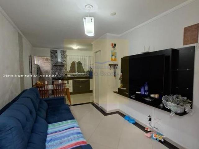 Casa para Venda em Cotia, jardim Arco verde, 2 dormitórios, 1 banheiro, 1 vaga
