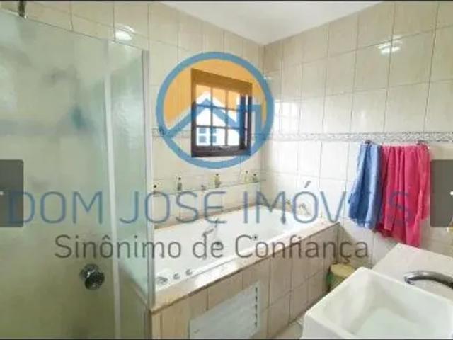 Casa para Venda em Cotia, Jardim Caiapia, 3 dormitórios, 1 suíte, 3 banheiros, 2 vagas