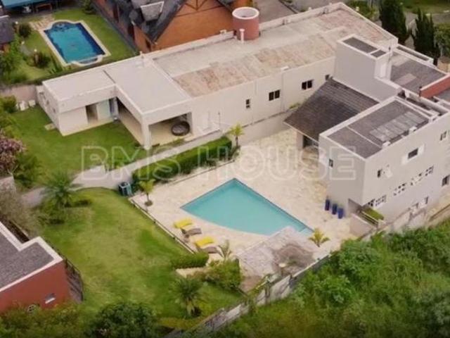 Casa para Venda em Cotia, Jardim Passárgada I, 4 dormitórios, 4 suítes, 5 banheiros, 6 vagas