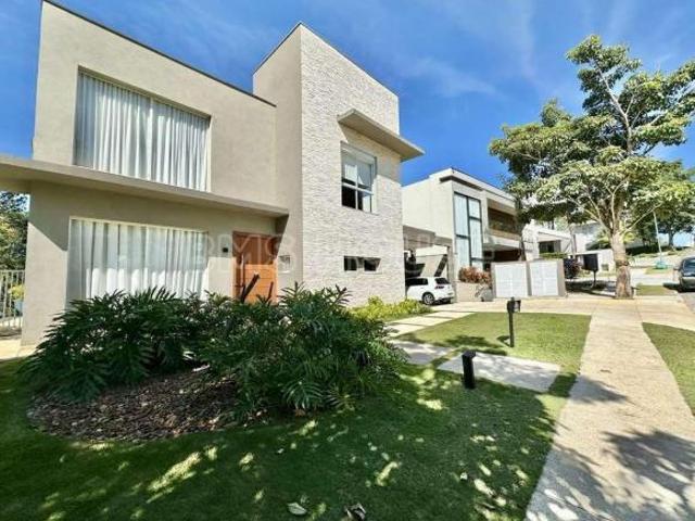 Casa para Venda em Cotia, Moinho Velho, 3 dormitórios, 3 suítes, 5 banheiros, 4 vagas