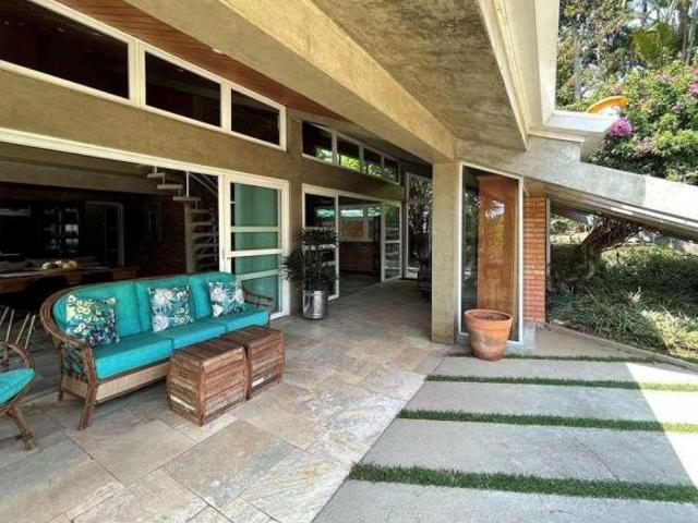 Casa para Venda em Cotia, São Paulo II, 3 dormitórios, 3 suítes, 6 banheiros, 8 vagas