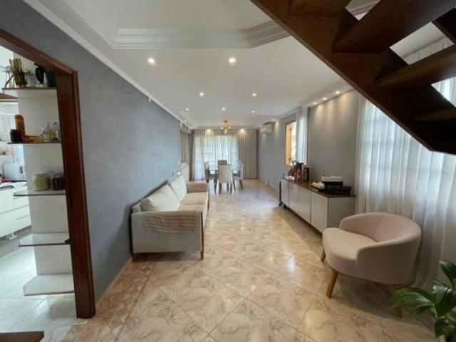 Casa para Venda em Cotia, São Paulo II, 4 dormitórios, 2 suítes, 4 banheiros, 3 vagas