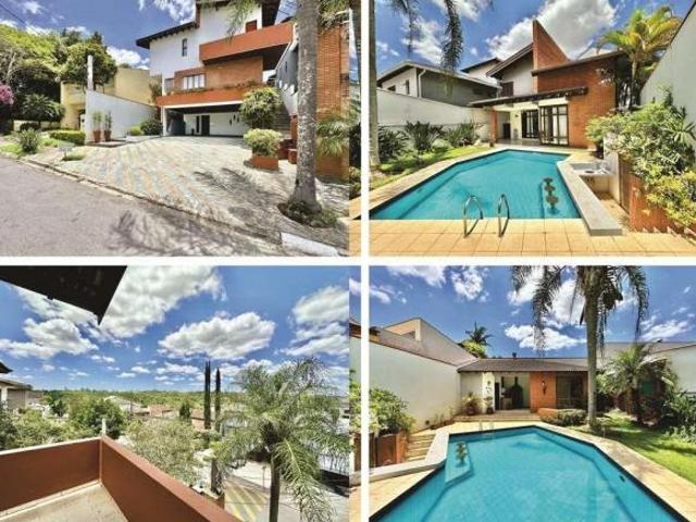 Casa para Venda em Cotia, São Paulo II, 4 dormitórios, 2 suítes, 5 banheiros, 5 vagas