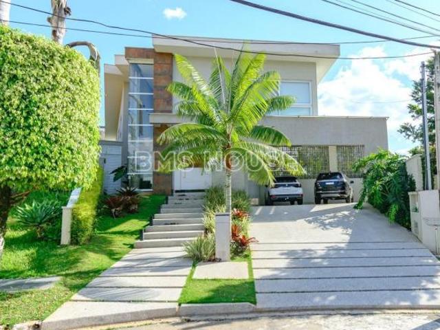 Casa para Venda em Cotia, São Paulo II, 4 dormitórios, 4 suítes, 7 banheiros, 6 vagas