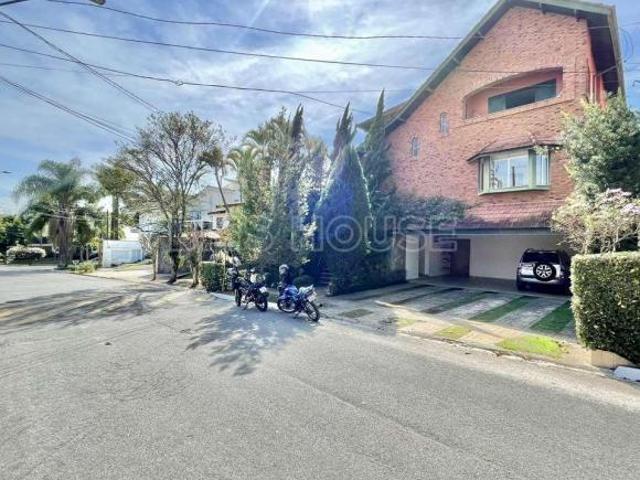 Casa para Venda em Cotia, São Paulo II, 4 dormitórios, 4 suítes, 6 banheiros, 6 vagas